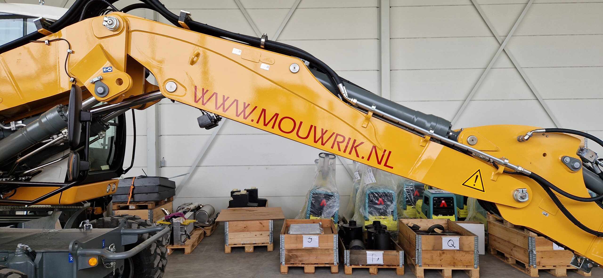 Nieuwe Liebherr A918 compact - Aannemersbedrijf Mouwrik